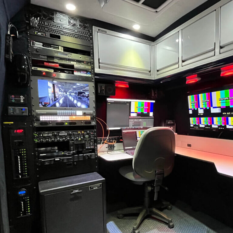 News Van - Accelerated Media Technologies