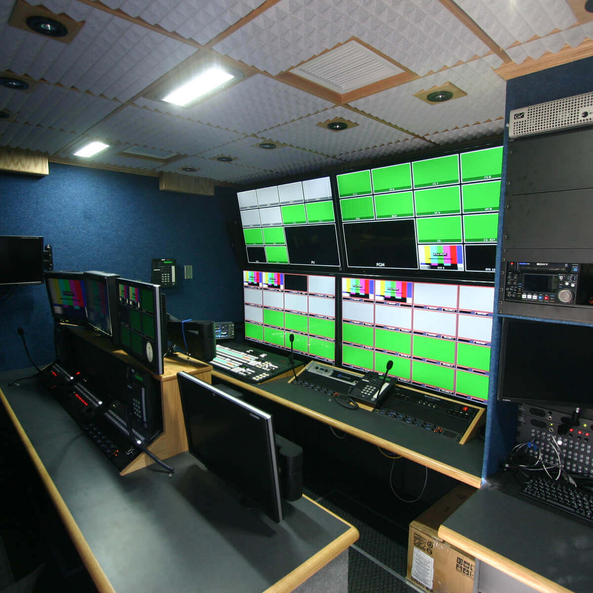 Modular Trucks - Accelerated Media Technologies