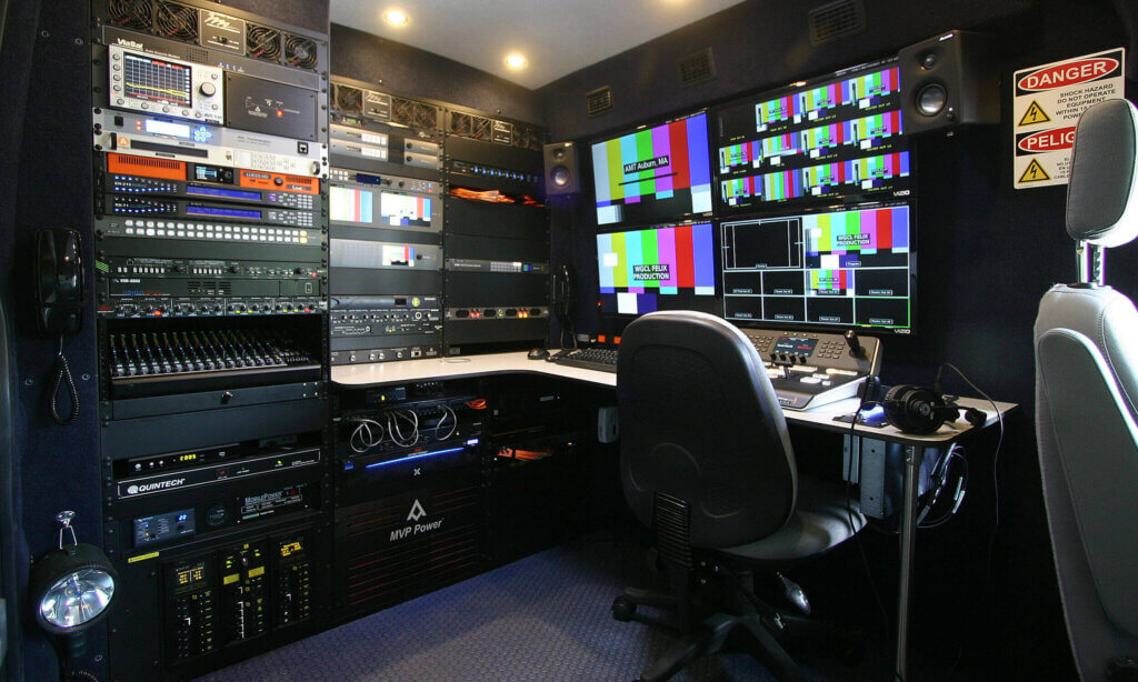 News Vans - Accelerated Media Technologies